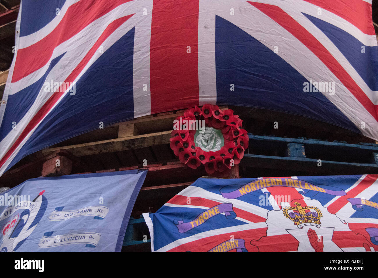 Derry, Northern Ireland. 15th Aug 2018. Poppy wreath placed on the ...