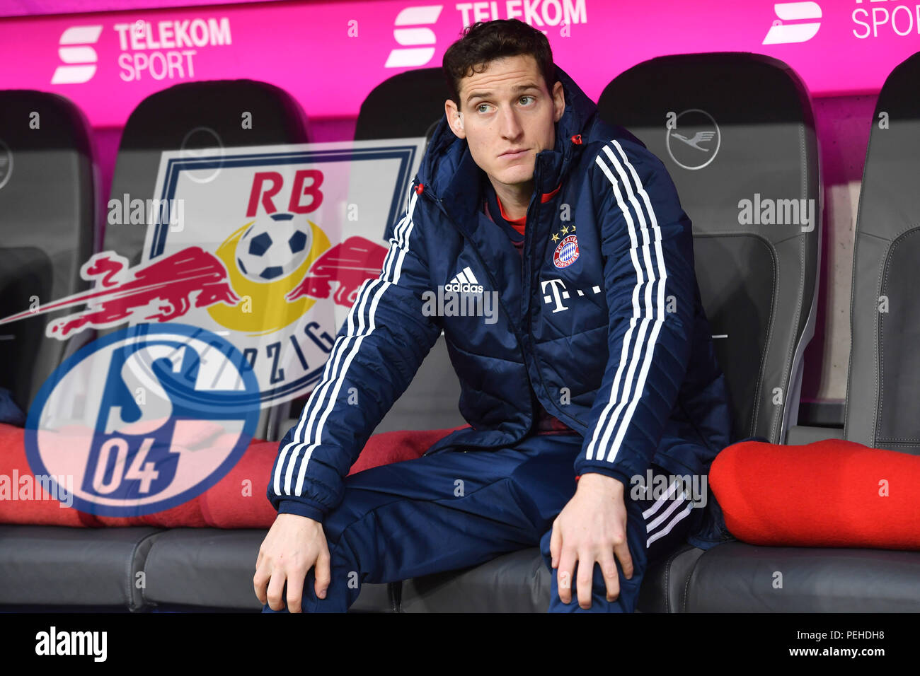 Football action bench photo hi-res stock photography and images - Alamy