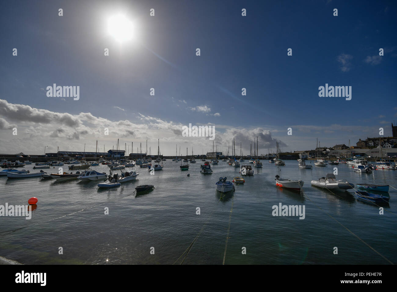 Penzance, Cornwall, UK. 16th August 2018. UK Weather. Sunny morning for ...
