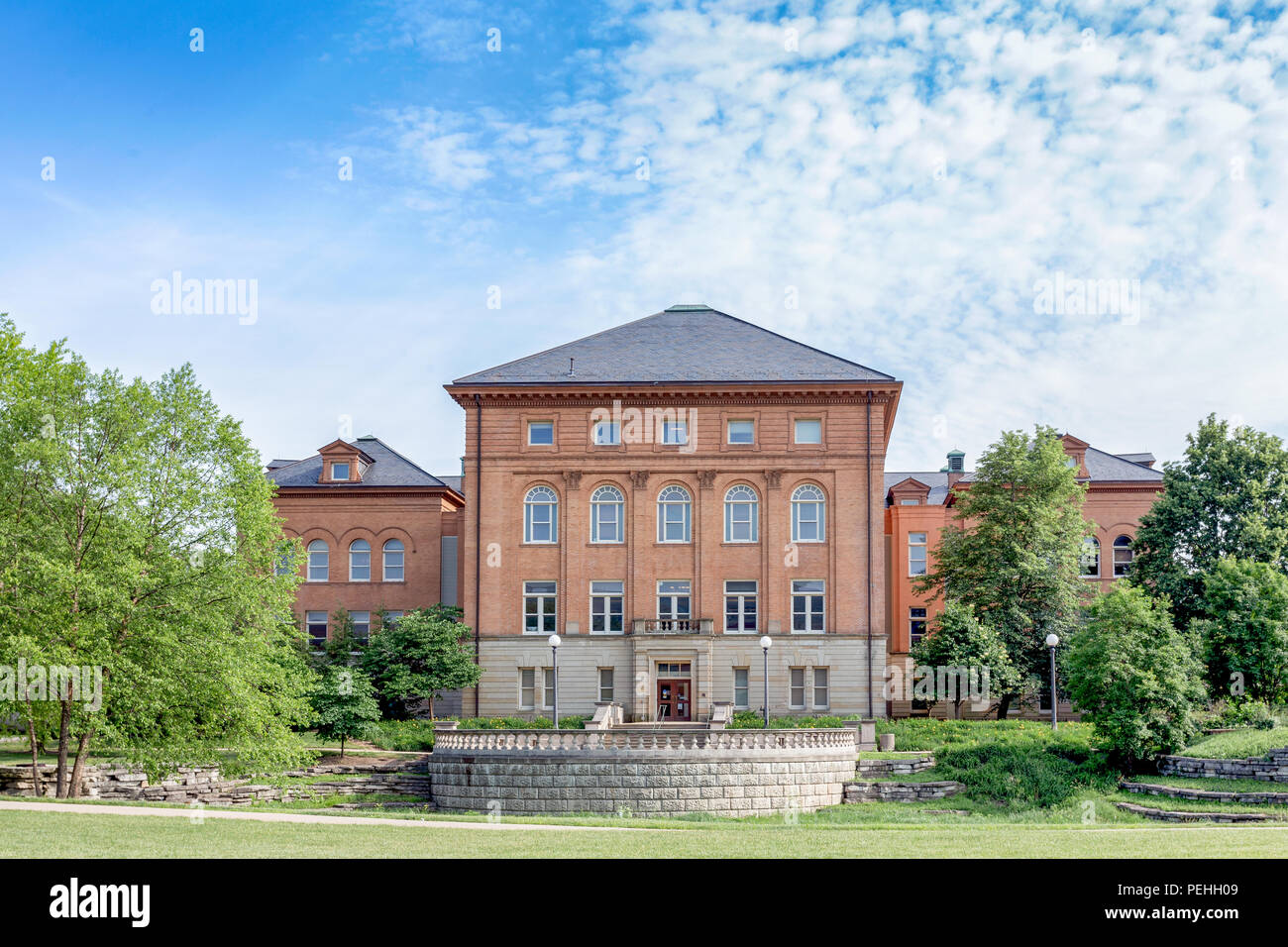 Engineering university student hi-res stock photography and images - Alamy