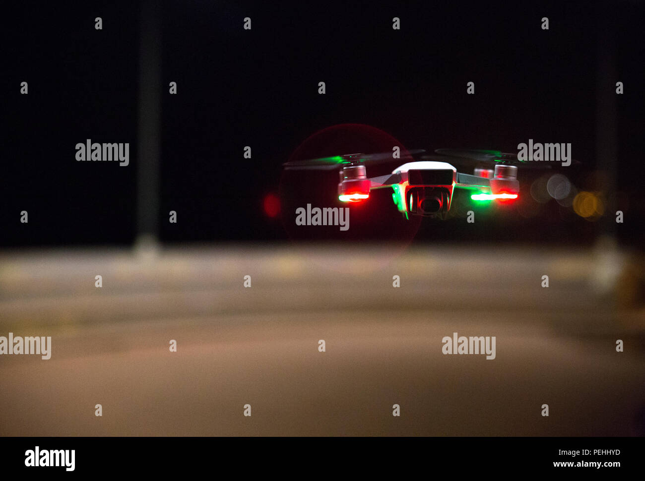 Drone dji in volo hi-res stock photography and images - Alamy