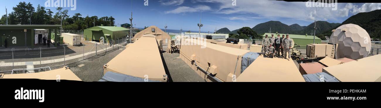 Signal Soldiers from the 94th Army Air and Missile Defense Command ...