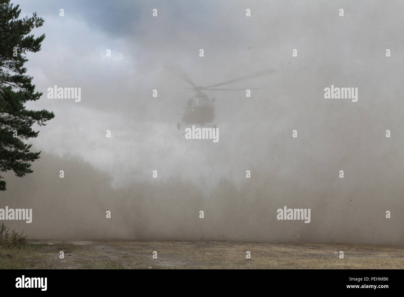 Mil mi 3 helicopter hi-res stock photography and images - Alamy