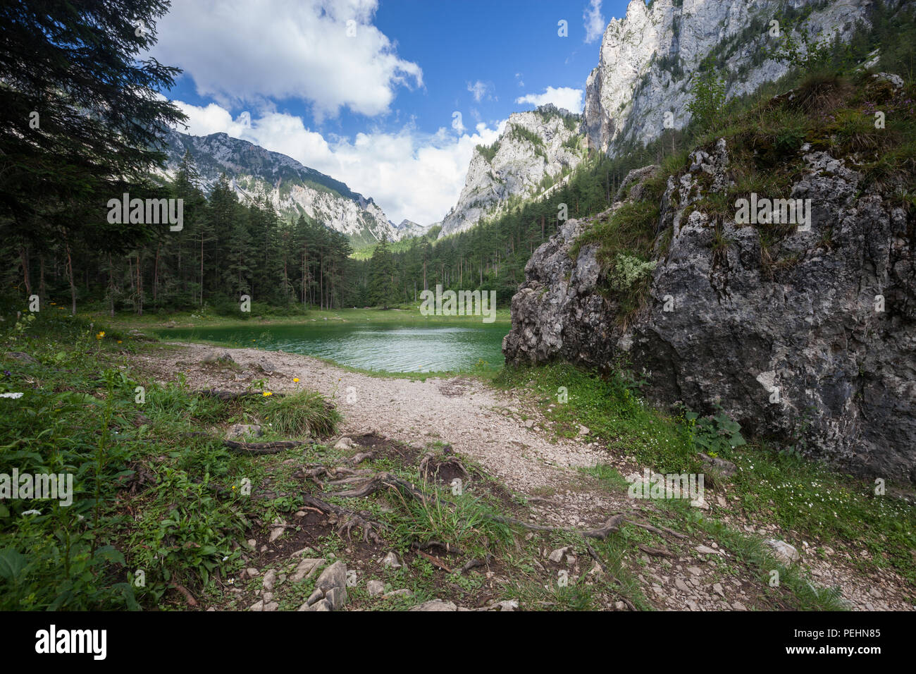 Alpine mountaine green lake. Gruner see, Austria Stock Photo - Alamy Alpine mountaine green lake. Gruner see, Austria Stock Photo - Alamy