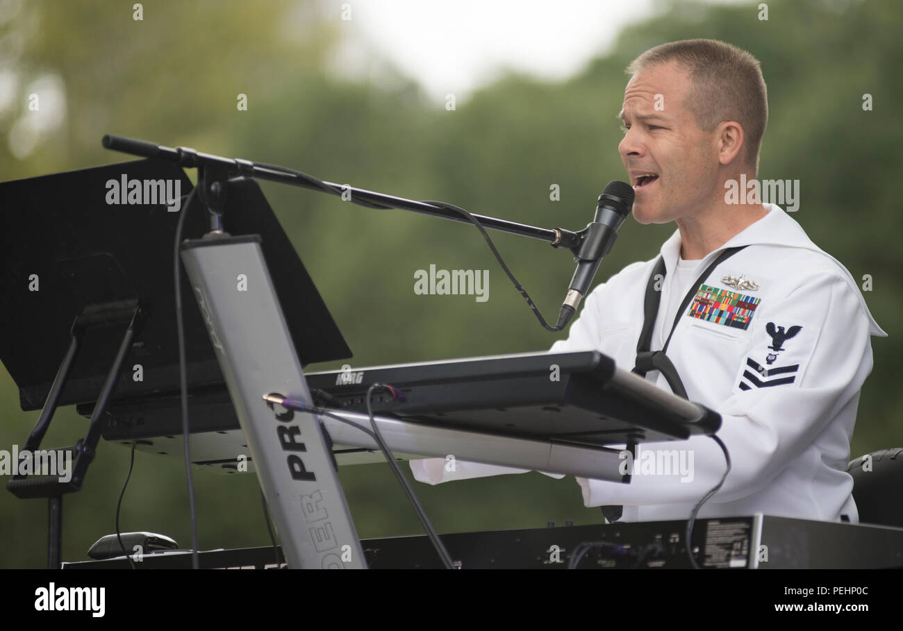 150827-N-CI175-159 DETROIT, Mich. (Aug. 27, 2015) Musician 1st Class ...