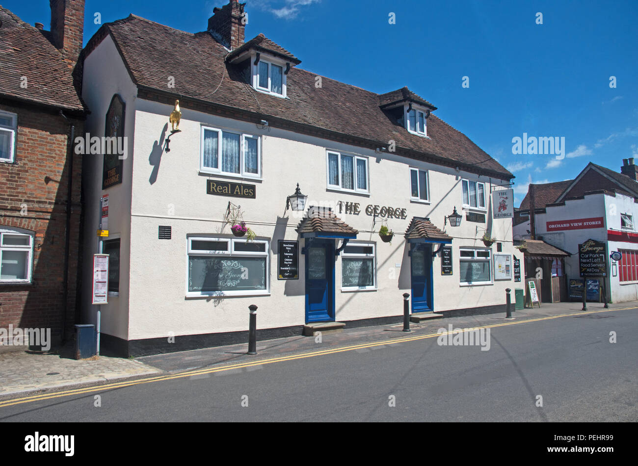 Yalding Village The George Pub Kent England UK Stock Photo - Alamy