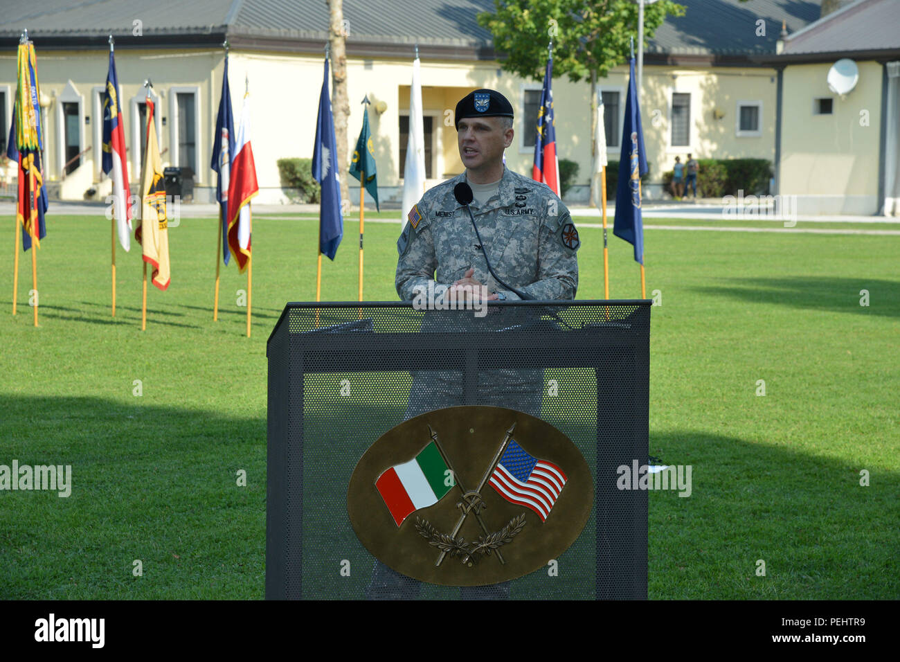 Col. Robert L. Menist Jr., outgoing commander, U.S. Army Garrison ...