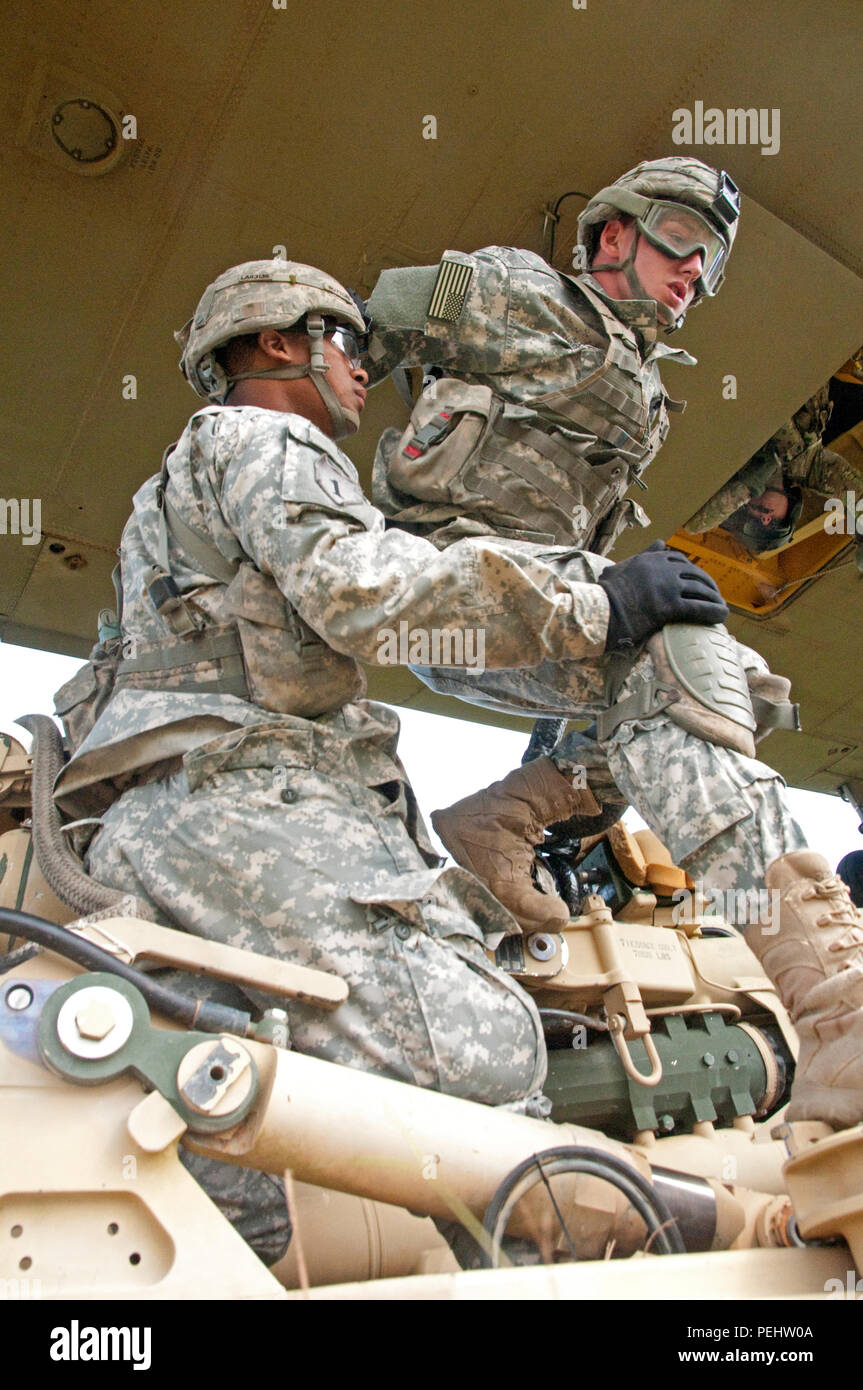M777A2 crews assigned to 2nd Battalion, 319th Airborne Field Artillery ...