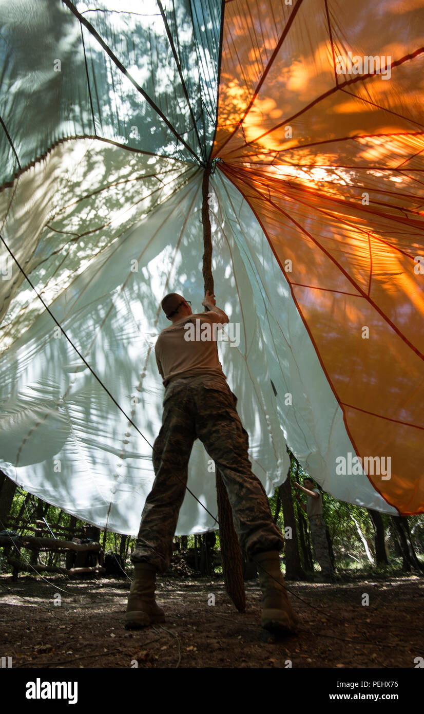 A U.S. Air Force Airman, Survival, Evasion, Resistance, Escape (SERE ...