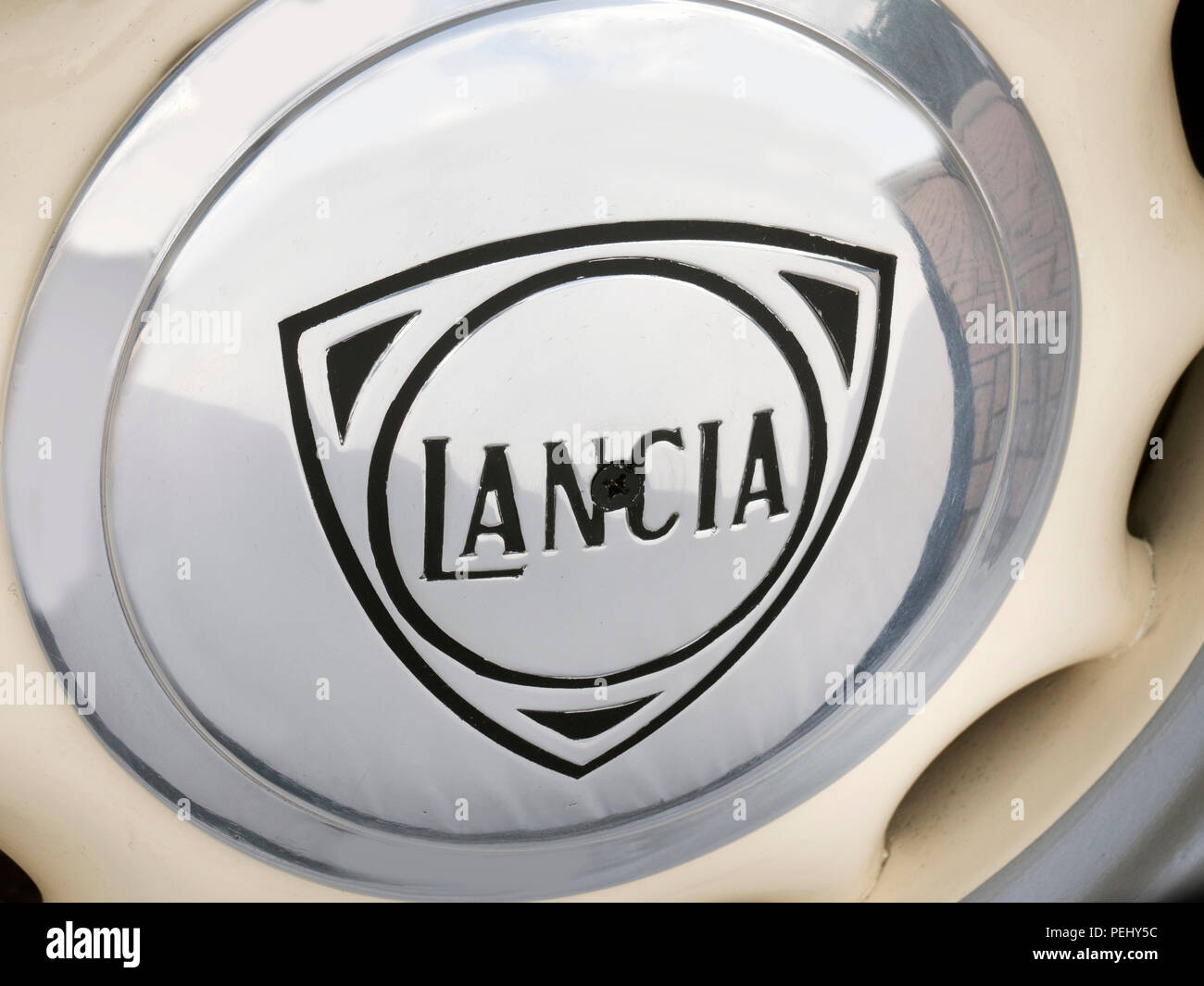 Classic italian saloon hi-res stock photography and images - Alamy