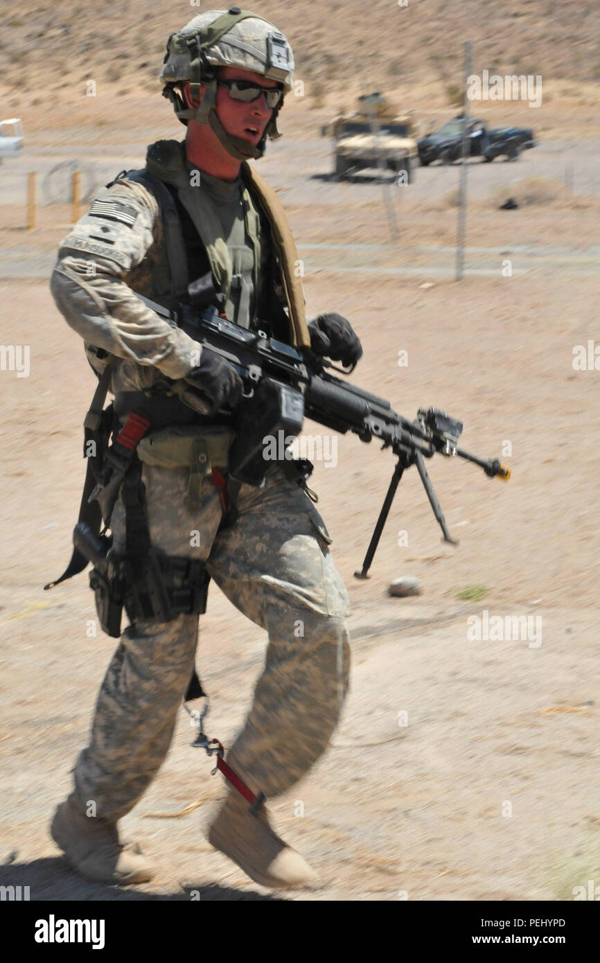 A Military Police (MP) Soldier with the Idaho Army National Guard’s ...