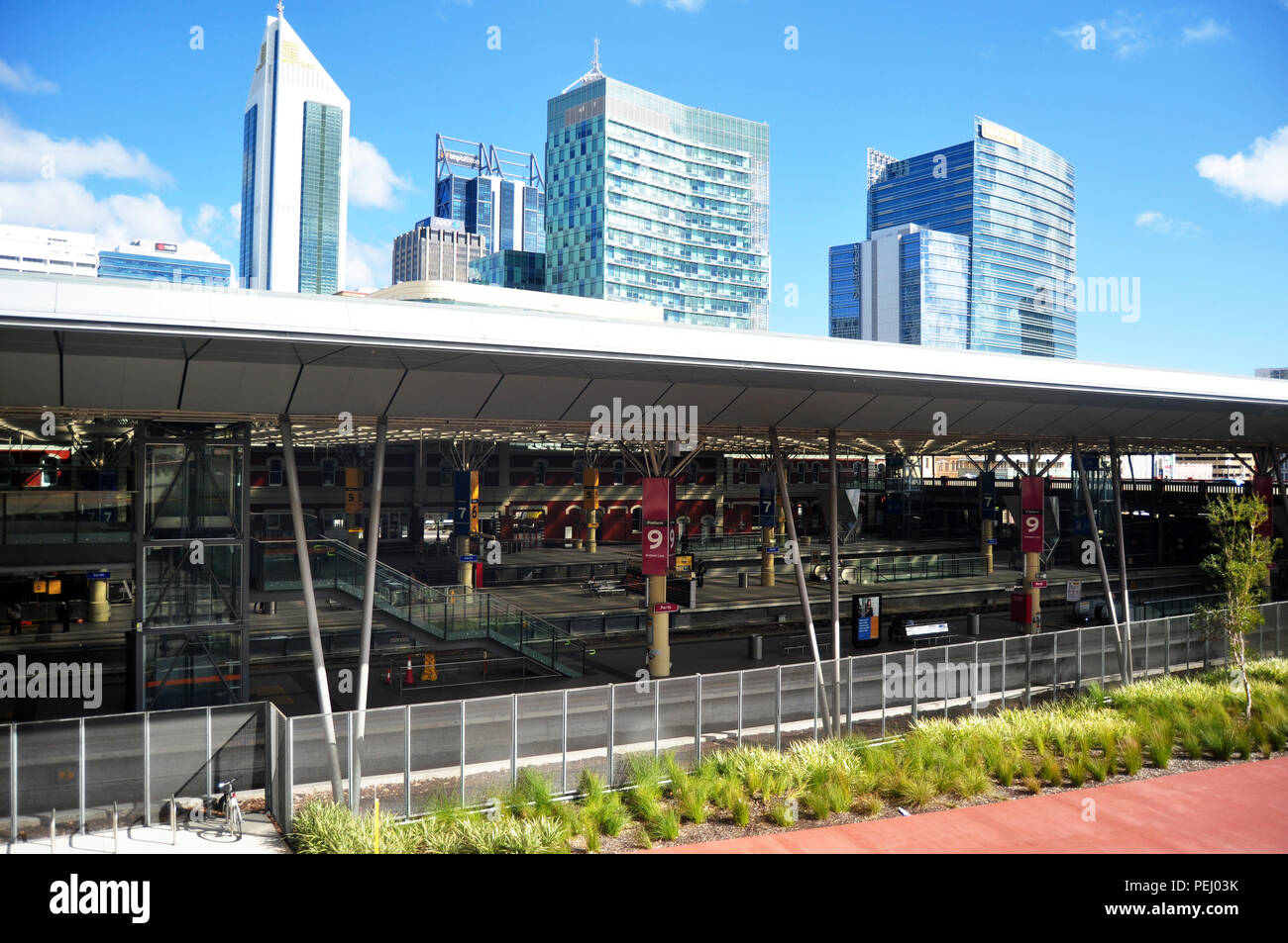 Australian people and foreigner travelers walk and wait train at Perth ...