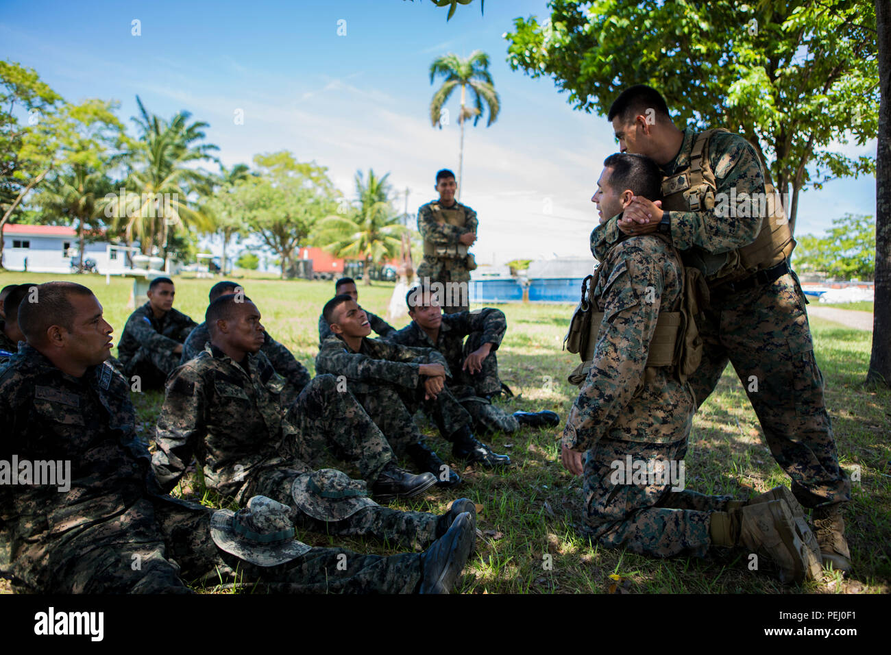 Blood choke hi-res stock photography and images - Alamy