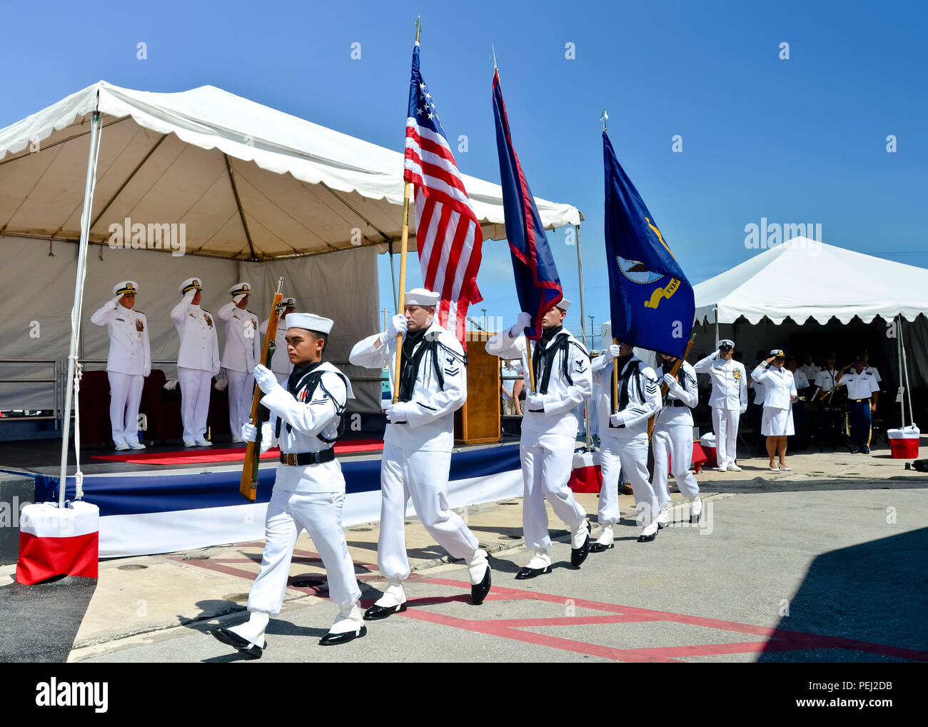 150826-N-WZ747-083 POLARIS POINT, Guam (Aug. 26, 2015) Members of USS ...