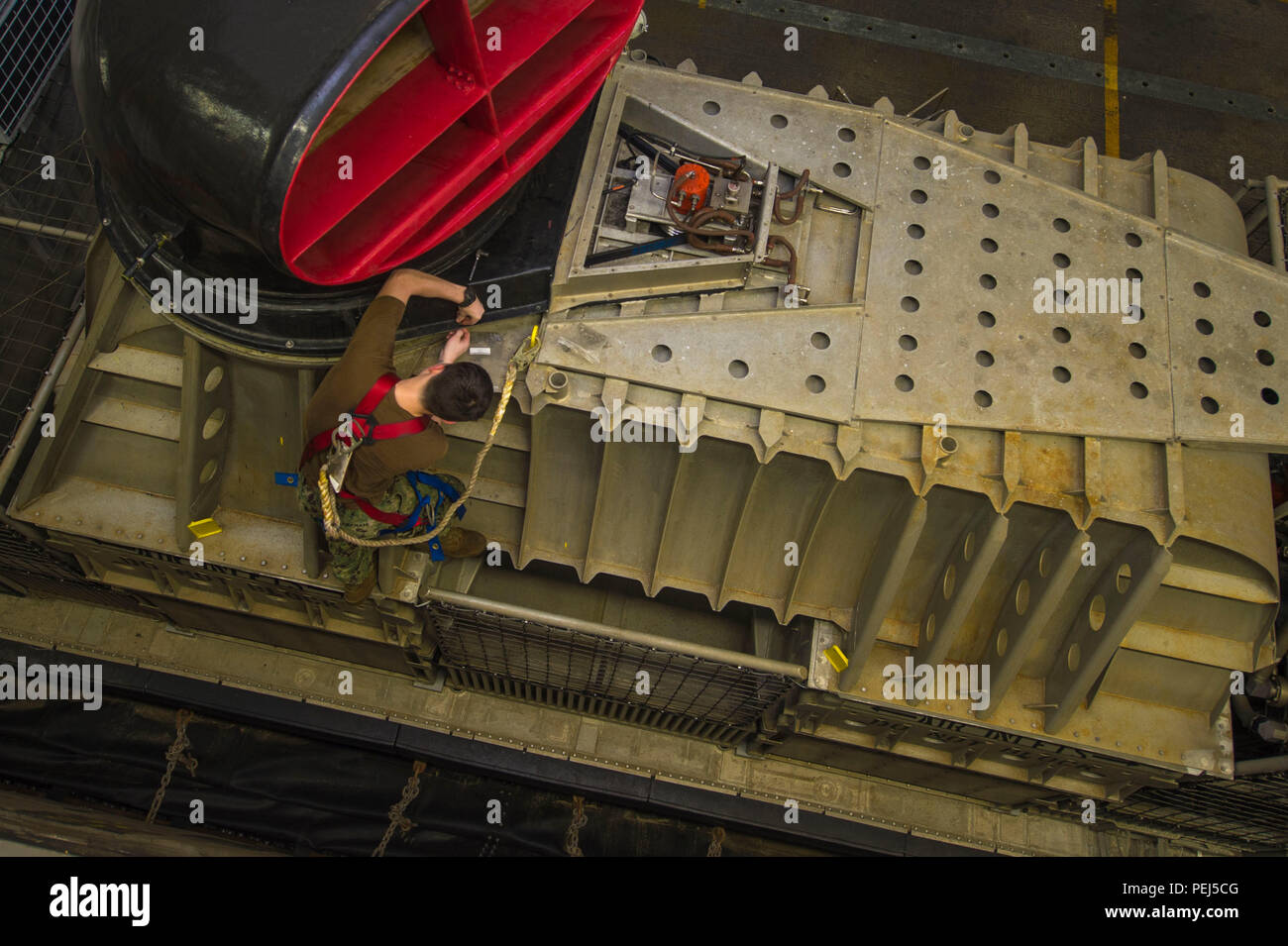 ARABIAN GULF (Aug. 31, 2015) Gas Turbine Systems (Mechanical) 3rd Class ...