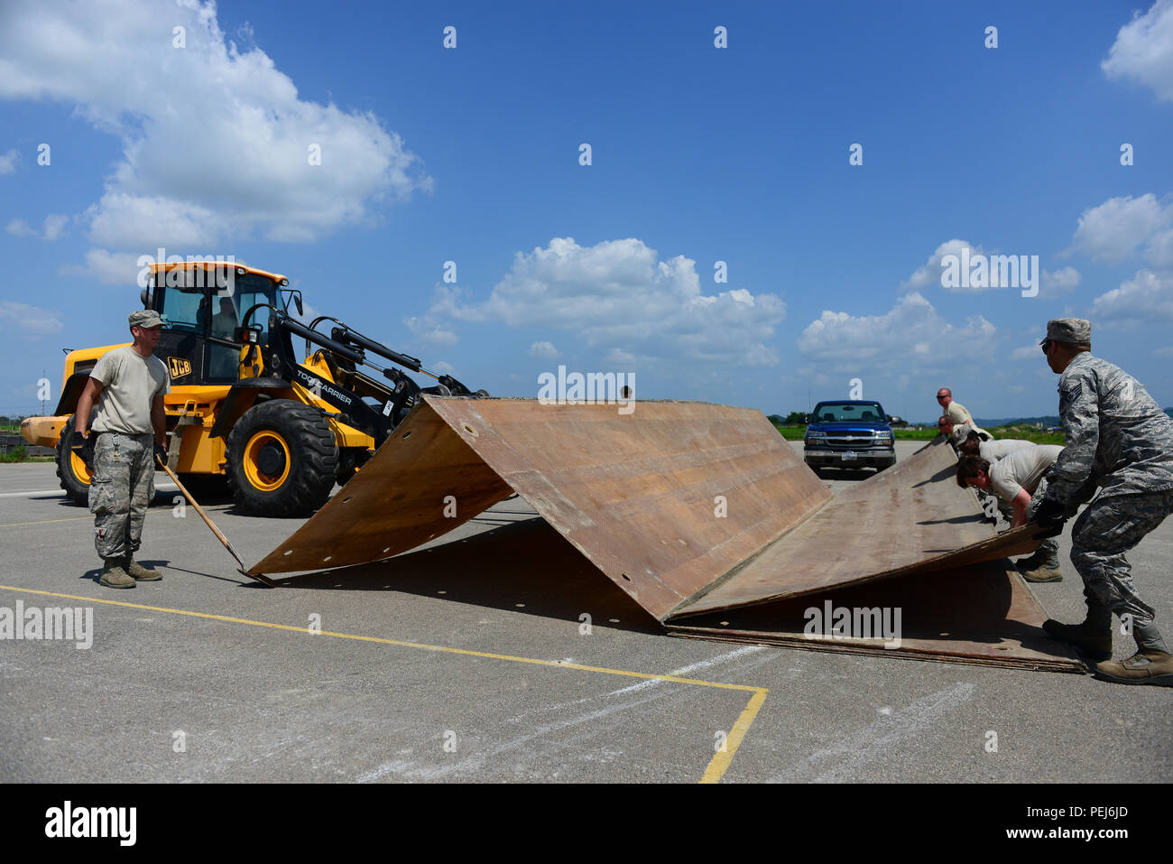 Rapid Runway Repair High Resolution Stock Photography and Images - Alamy
