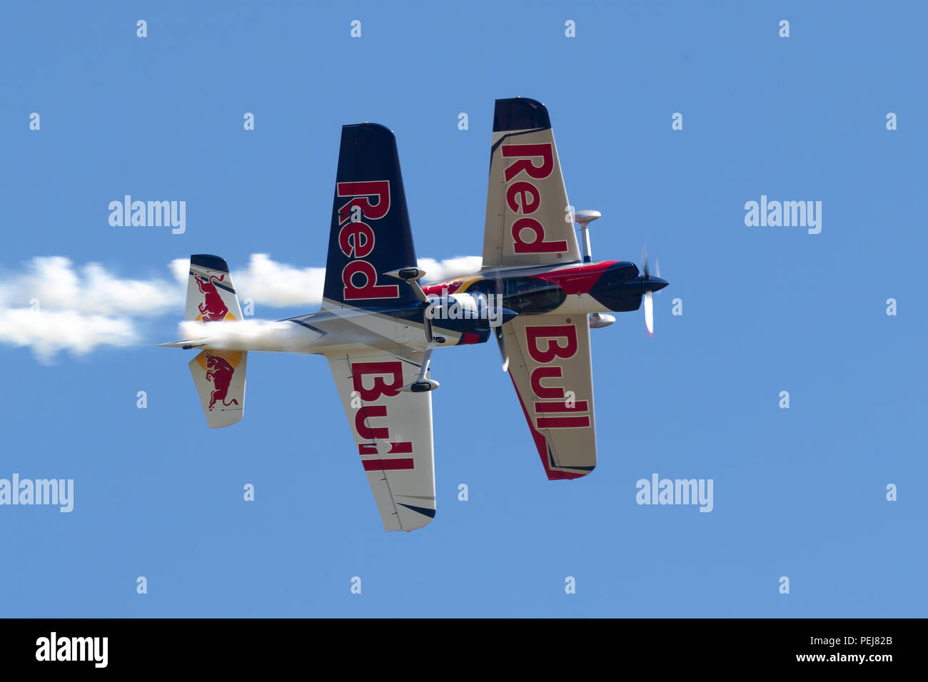 Aerobatic plane hi-res stock photography and images - Alamy