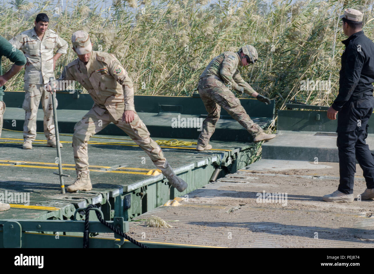 U.S. Army Soldiers with the 814th Multi-Role Bridging Company out of ...
