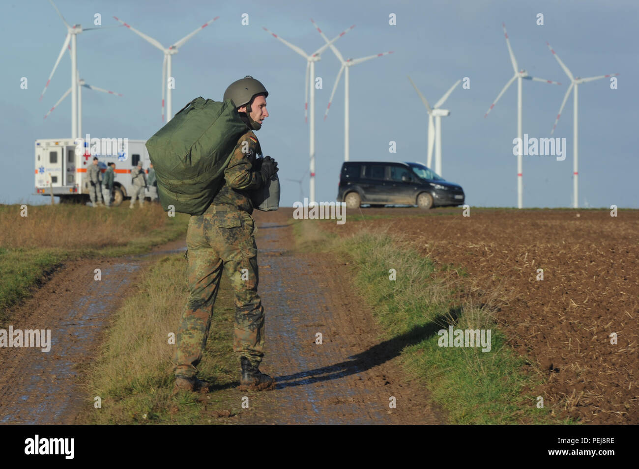 Otd paratrooper hi-res stock photography and images - Alamy