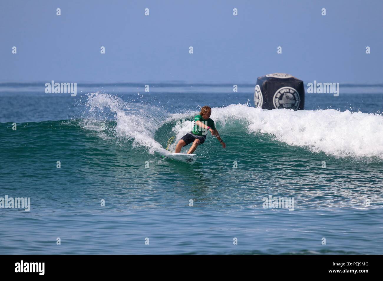 Alan Cleland competing in the US Open of Surfing 2018 Stock Photo - Alamy