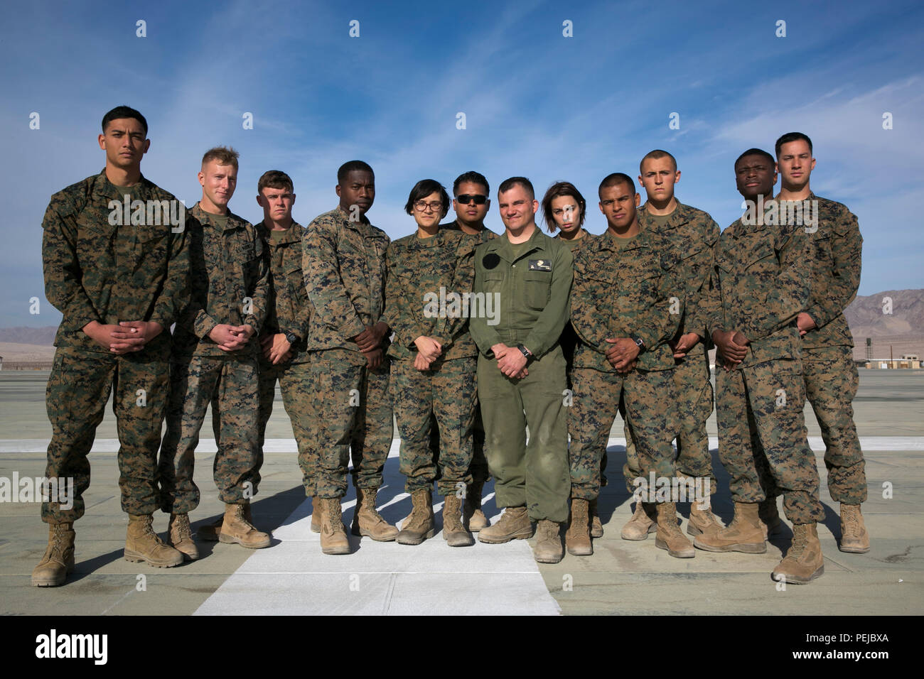 Marine wing support squadron 374 hi-res stock photography and images ...