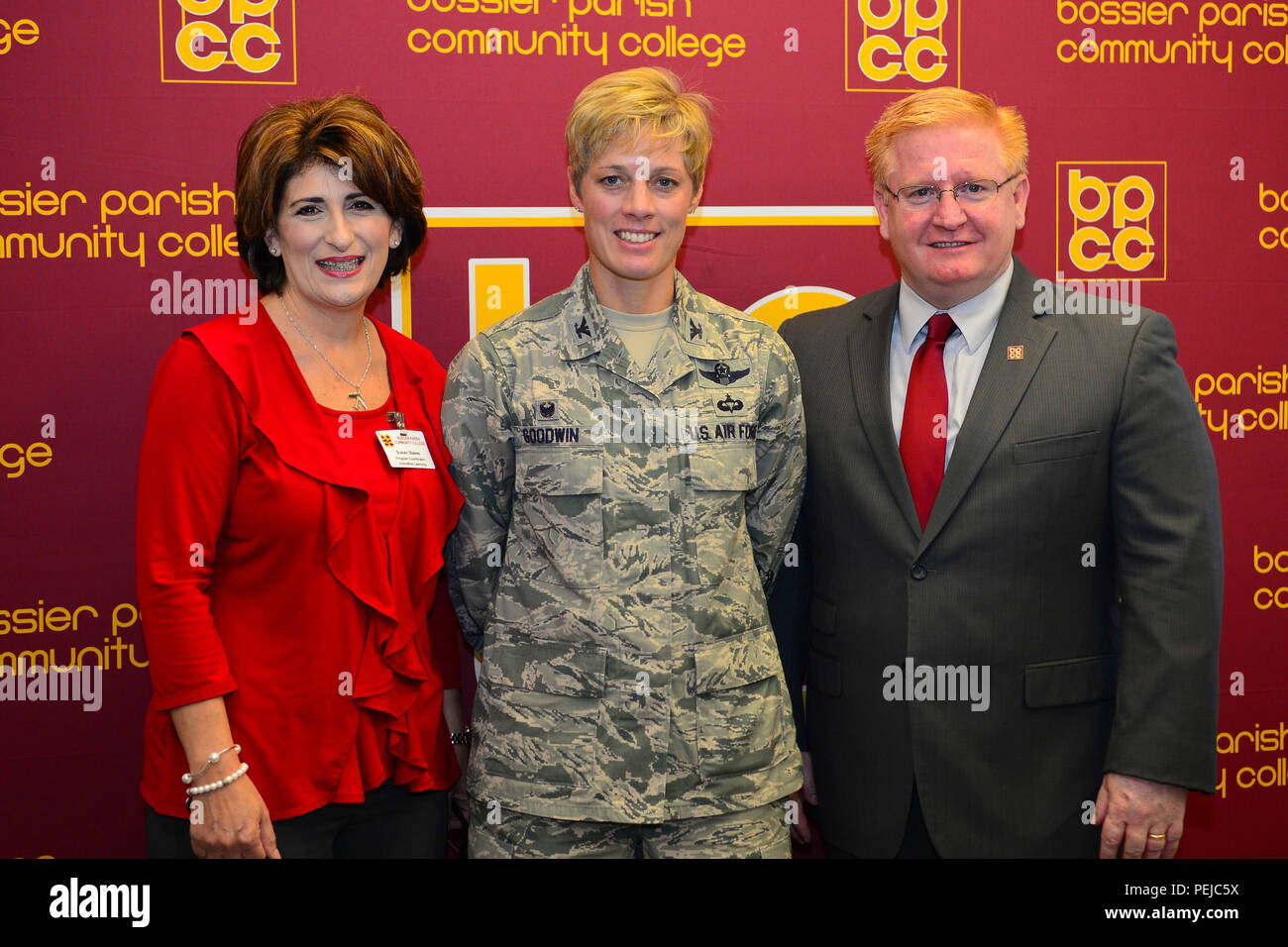 Community families sports events hi-res stock photography and images ...