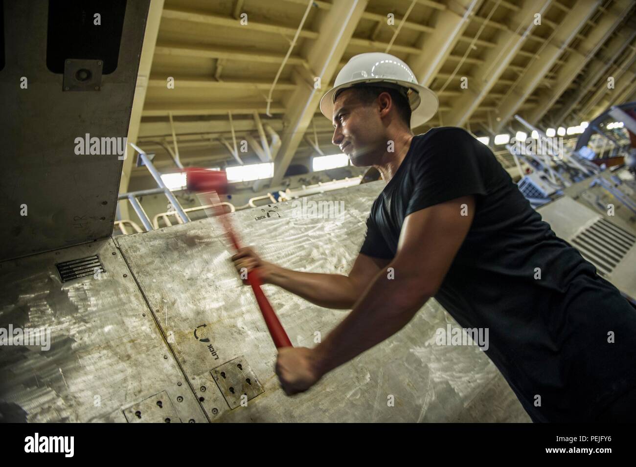 Bulk hammers hi-res stock photography and images - Alamy