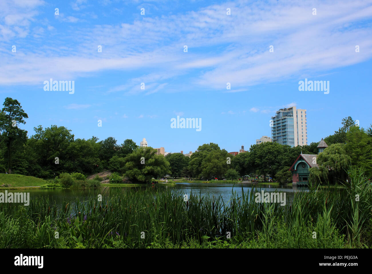 Harlem meer central park manhattan hi-res stock photography and images ...