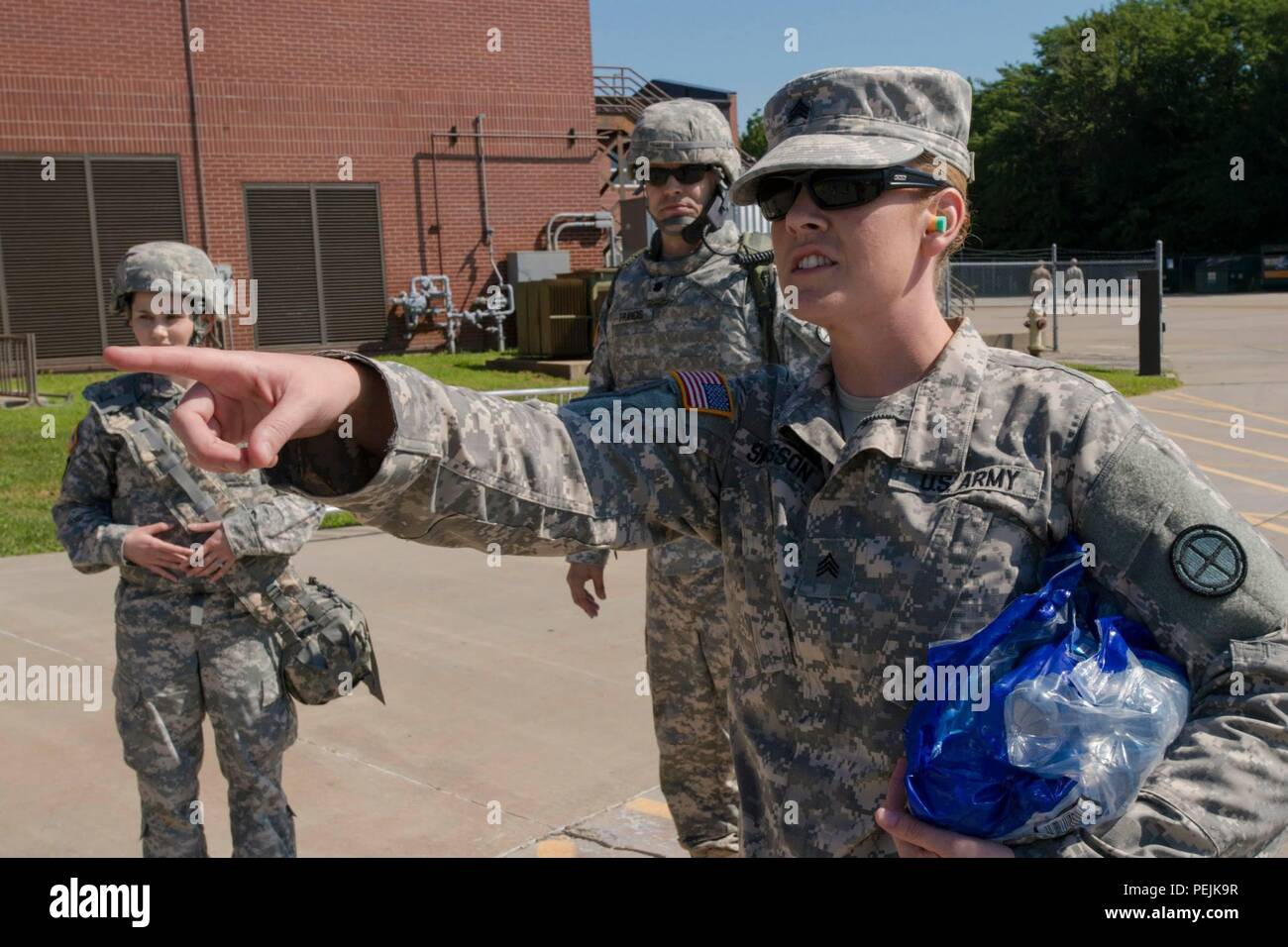 Army Sgt. Lauren Swensson, a Combat Lifesaver instructor with 35th ...