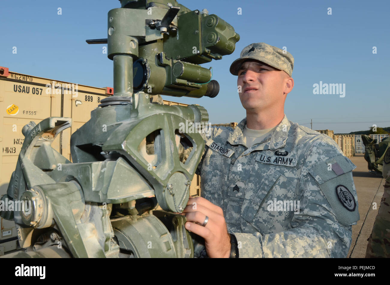 Sgt. Christopher Starbuck, a cannon crew member with Battery B, Steel ...
