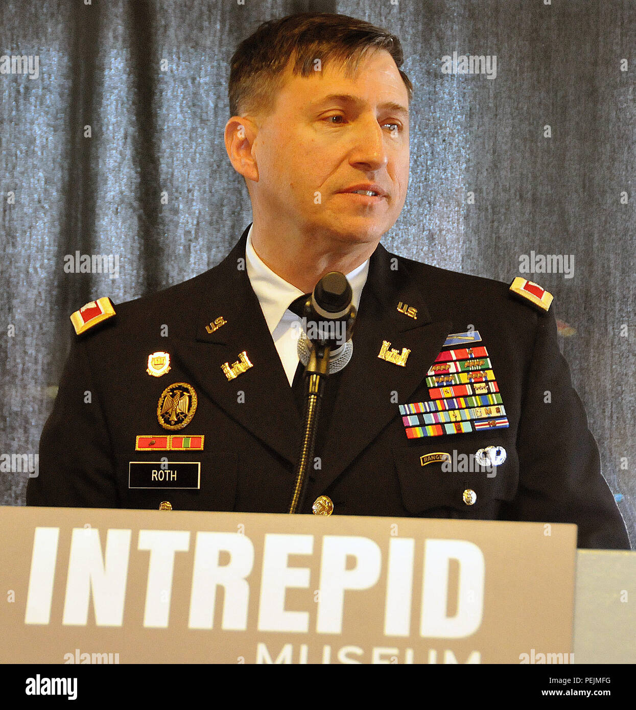 Colonel roth hi-res stock photography and images - Alamy