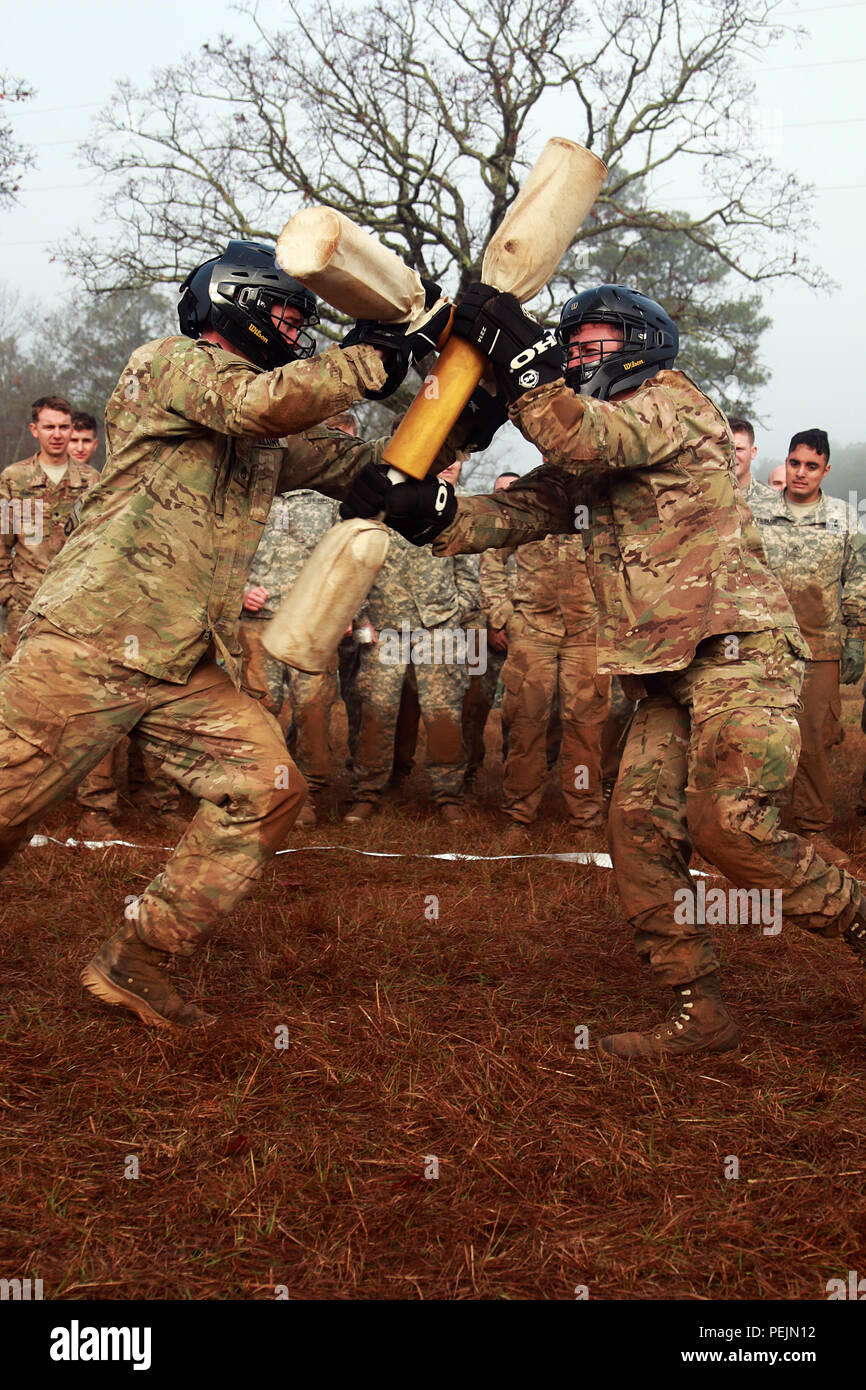 Paratroopers from Pathfinder Company, 2nd Assault Helicopter Battalion ...