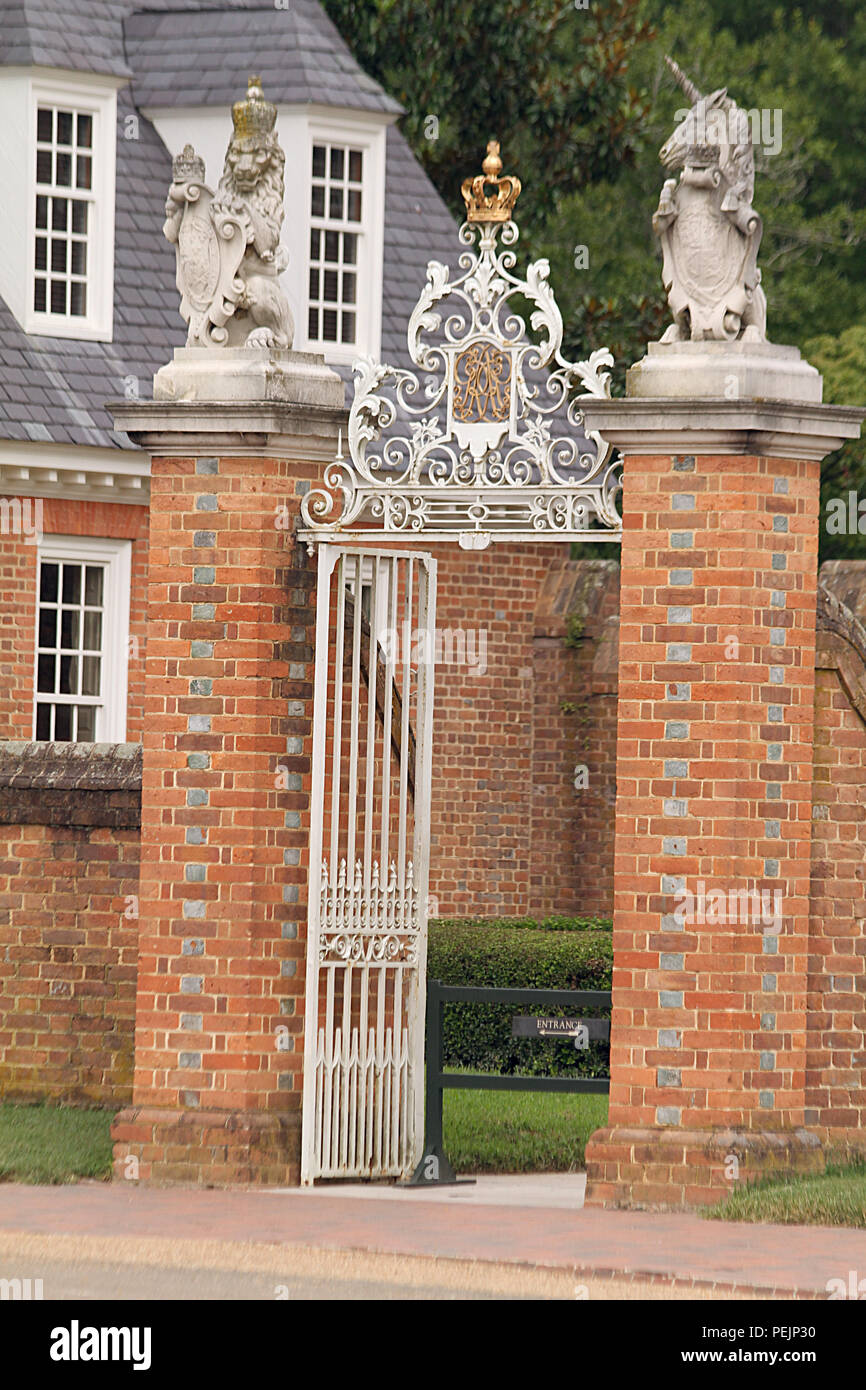 Entrance to the Governor's Palace in Colonial Williamsburg, Virginia ...