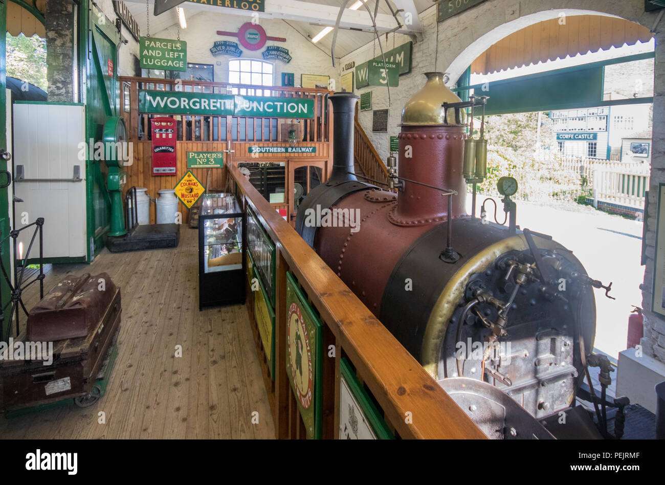 Poole park railway hi-res stock photography and images - Alamy