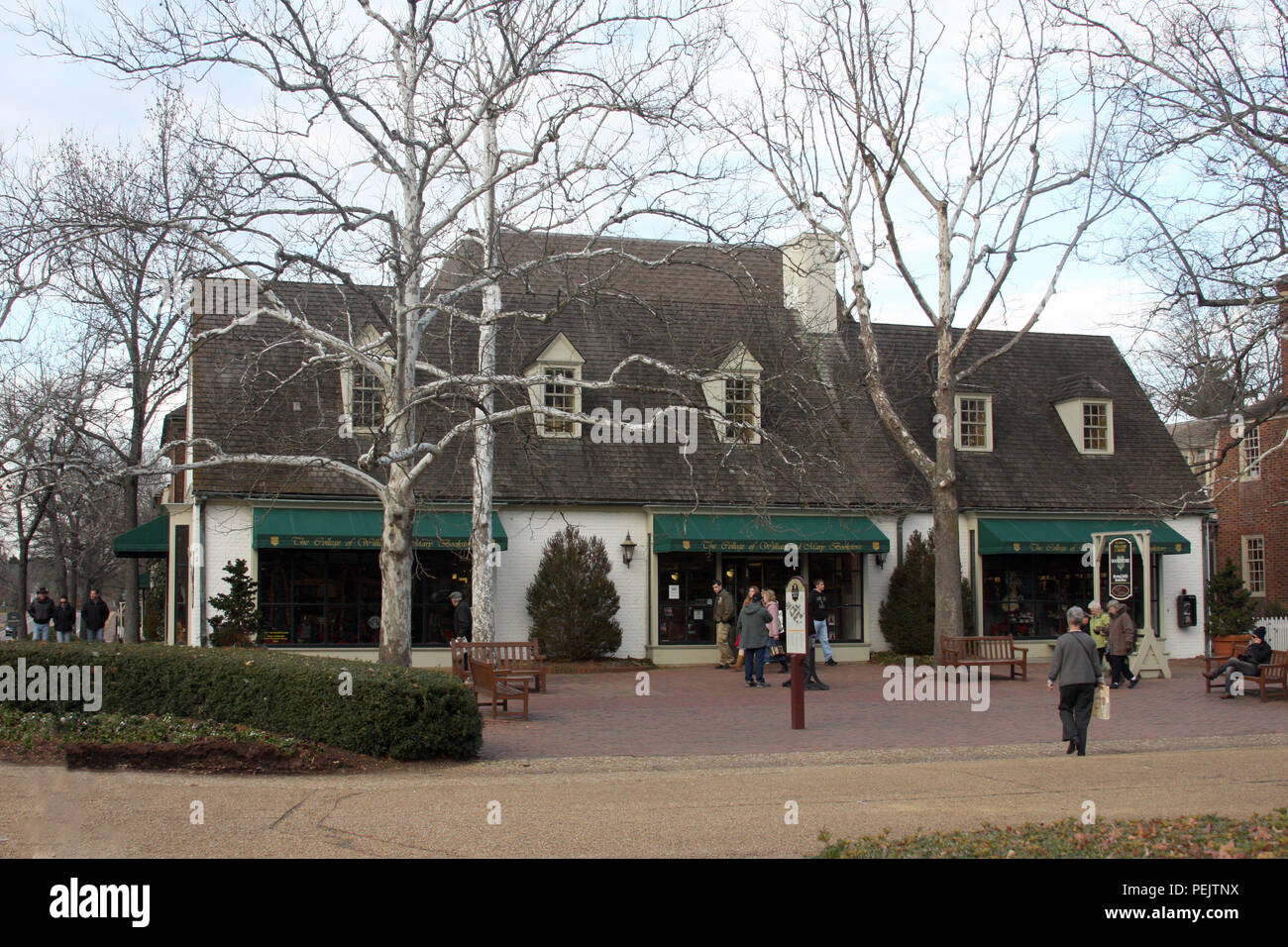 Home and colonial store hi-res stock photography and images - Alamy