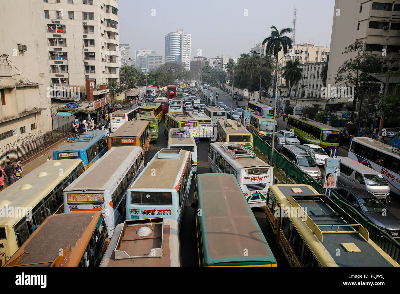 Kazi nazrul islam avenue hi-res stock photography and images - Alamy