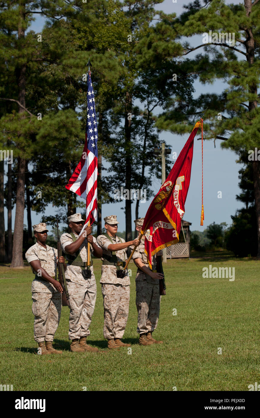 Marine Corps Combat Service Support Schools (MCCSSS) color guard salute ...