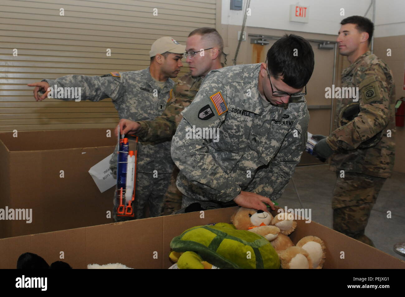 Hercules bear hi-res stock photography and images - Alamy