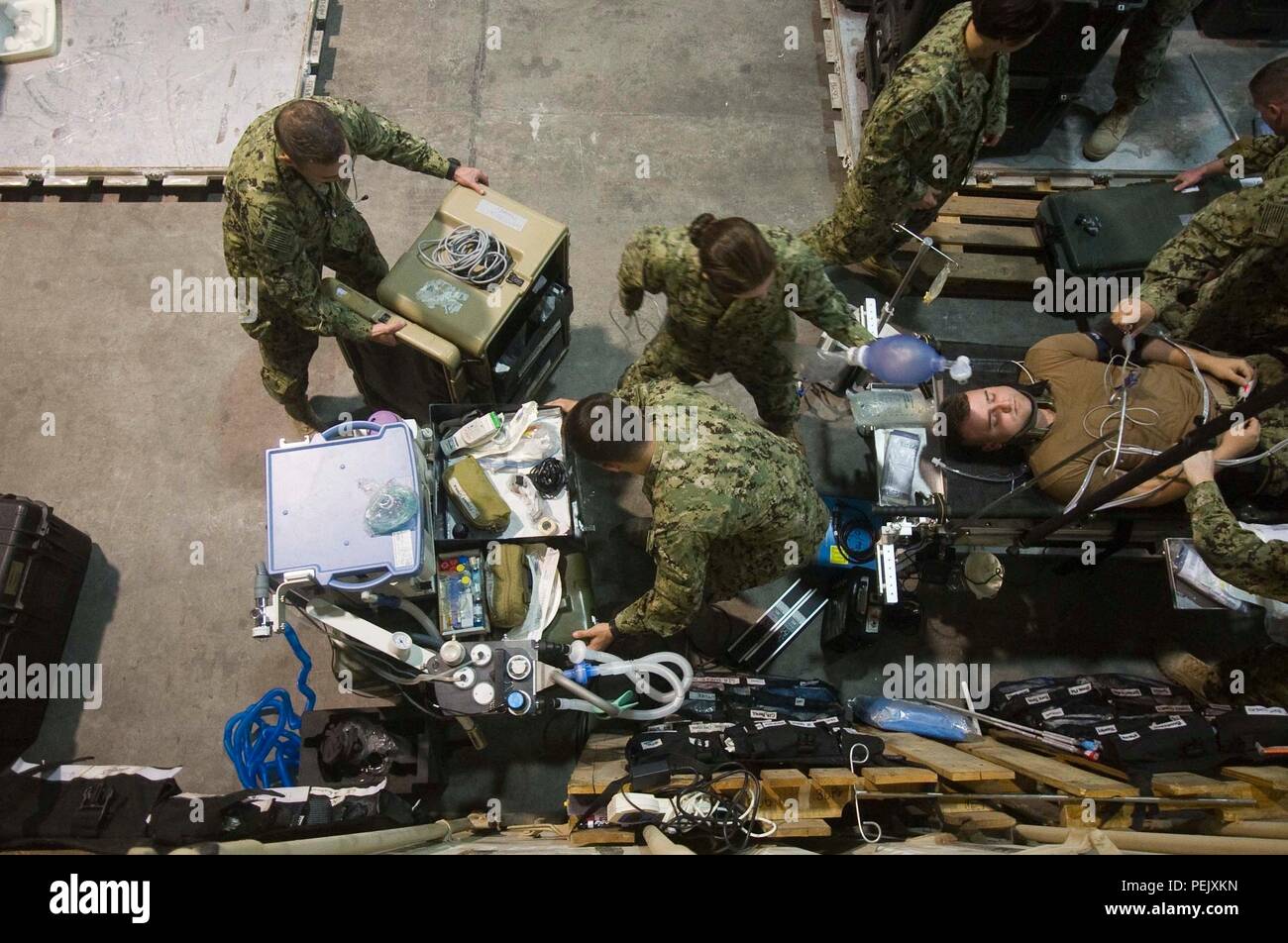 151108-N-CZ945-013 NAVAL SUPPORT ACTIVITY BAHRAIN (Nov. 8, 2015 ...