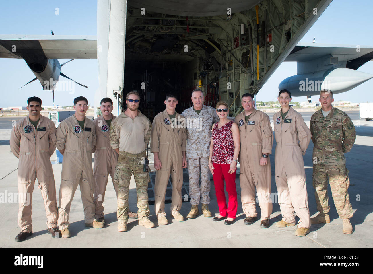 Ellyn dunford wife u s marine hi-res stock photography and images - Alamy