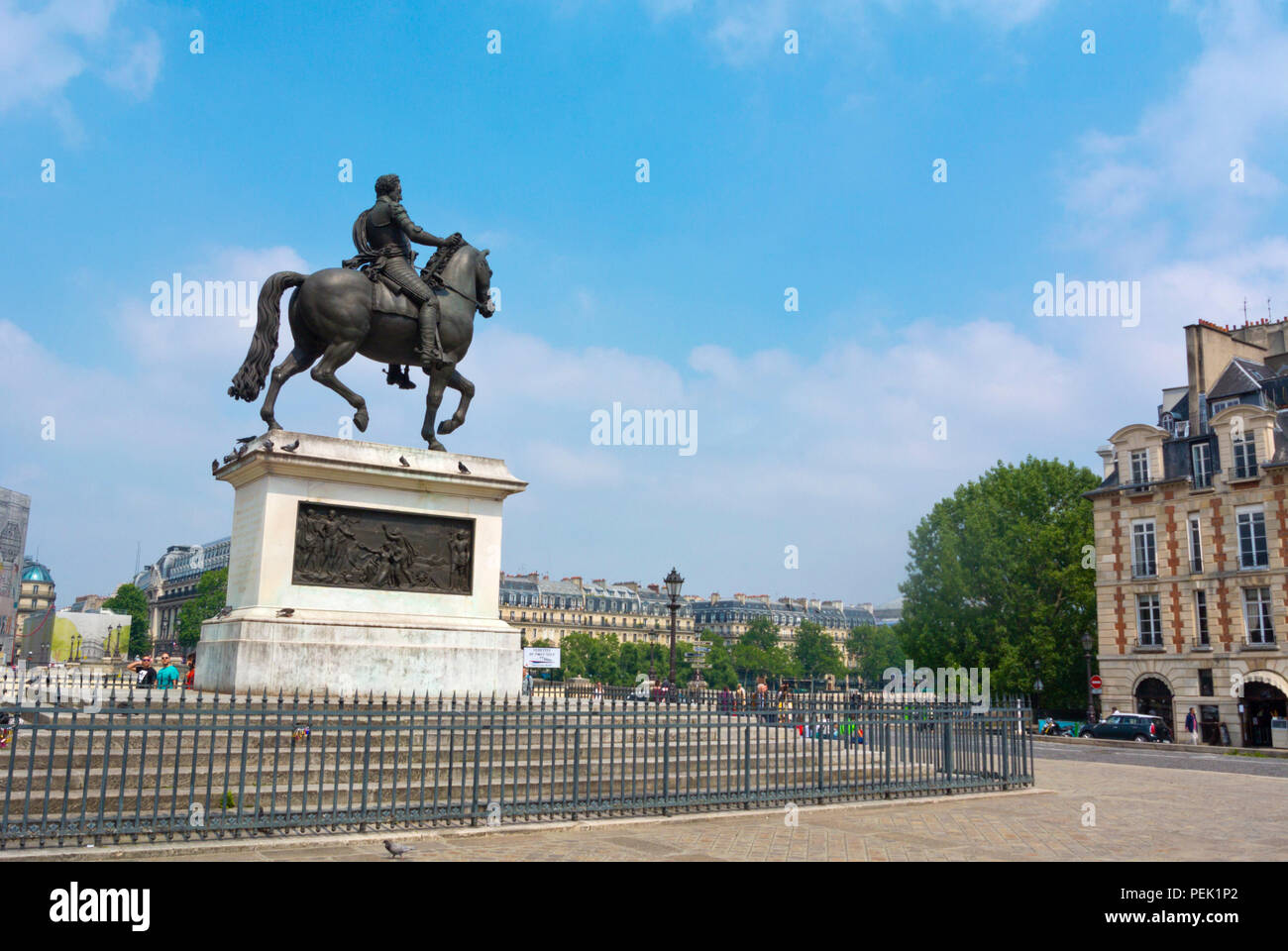 Henry iv paris hi-res stock photography and images - Alamy