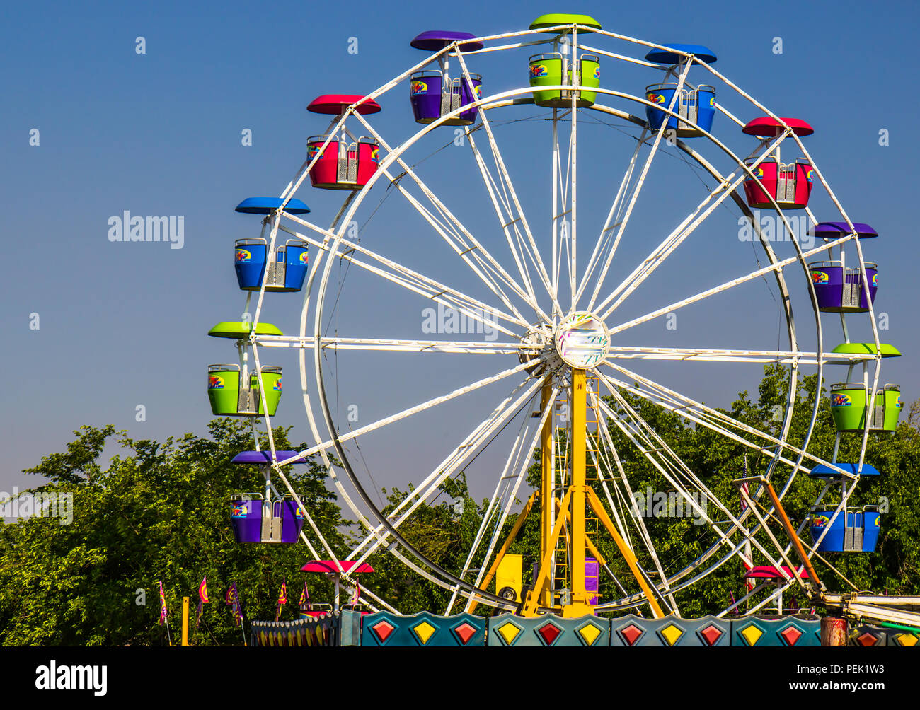 Ferris wheel small county hi-res stock photography and images - Alamy