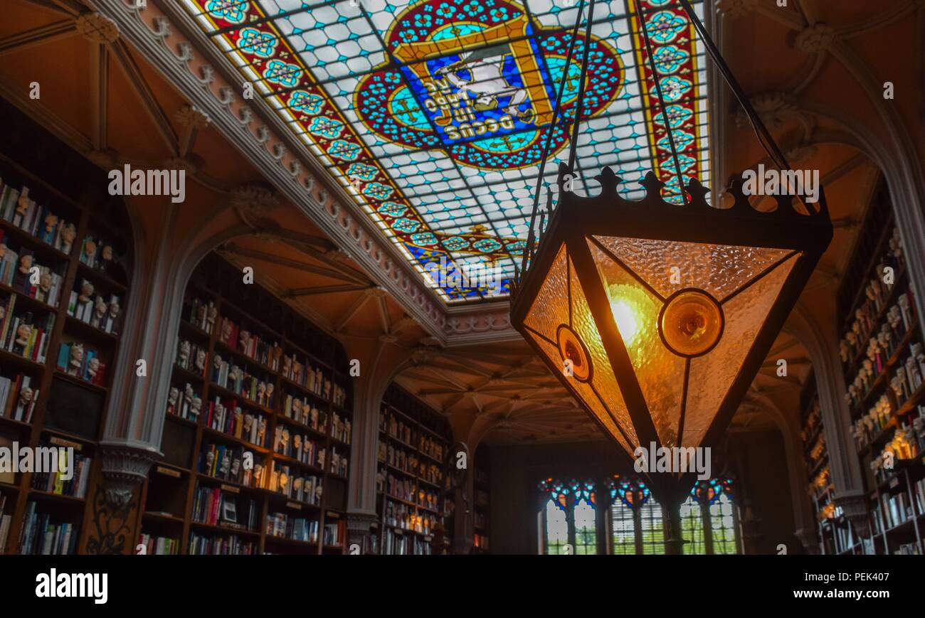 Livraria Lello Bookshop Stock Photo - Alamy