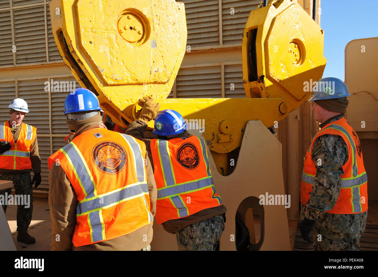 151208-N-ZZ999-022 NEWPORT NEWS, Va. (Dec. 8, 2015) - Sailors from Navy ...