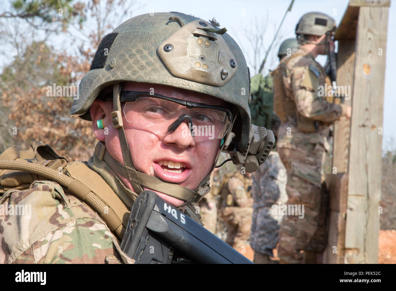 U.S. Army soldiers, infantryman assigned to Pathfinder Company, 2nd ...