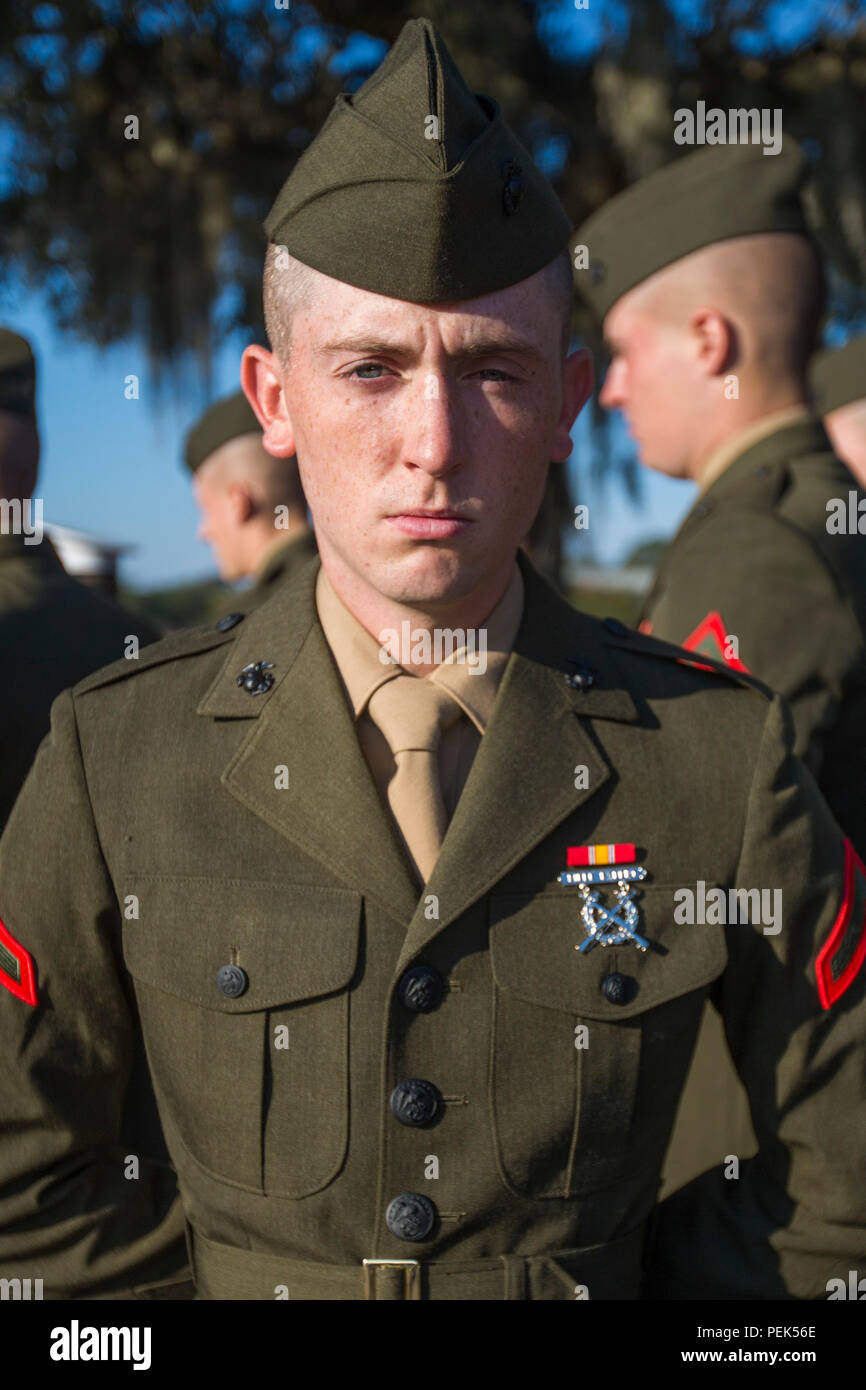 Alpha shooter hi-res stock photography and images - Alamy