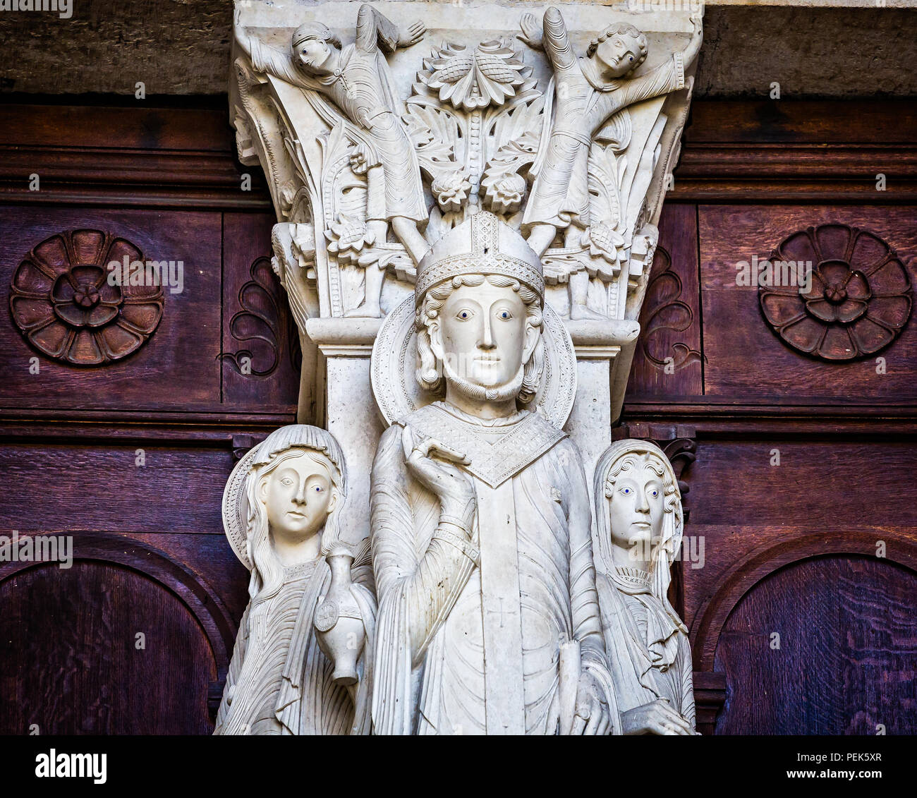 Tympanum cathedral autun hi-res stock photography and images - Alamy