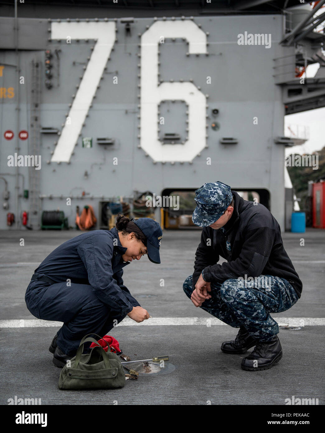 151214-N-YO638-061 YOKOSUKA, Japan (Dec. 14, 2015) Aviation Boatswain's ...