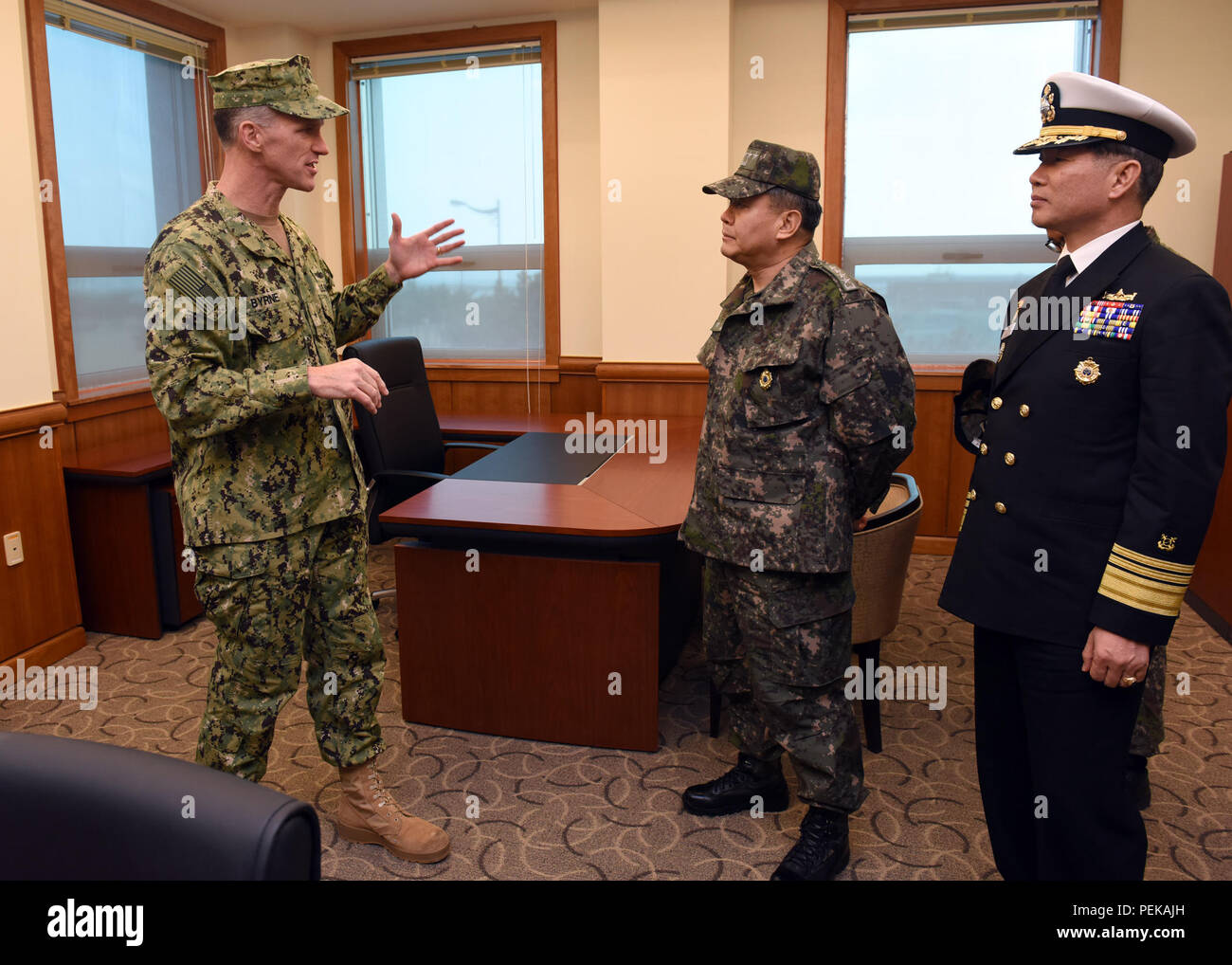 The commander of u s naval forces korea hi-res stock photography and ...