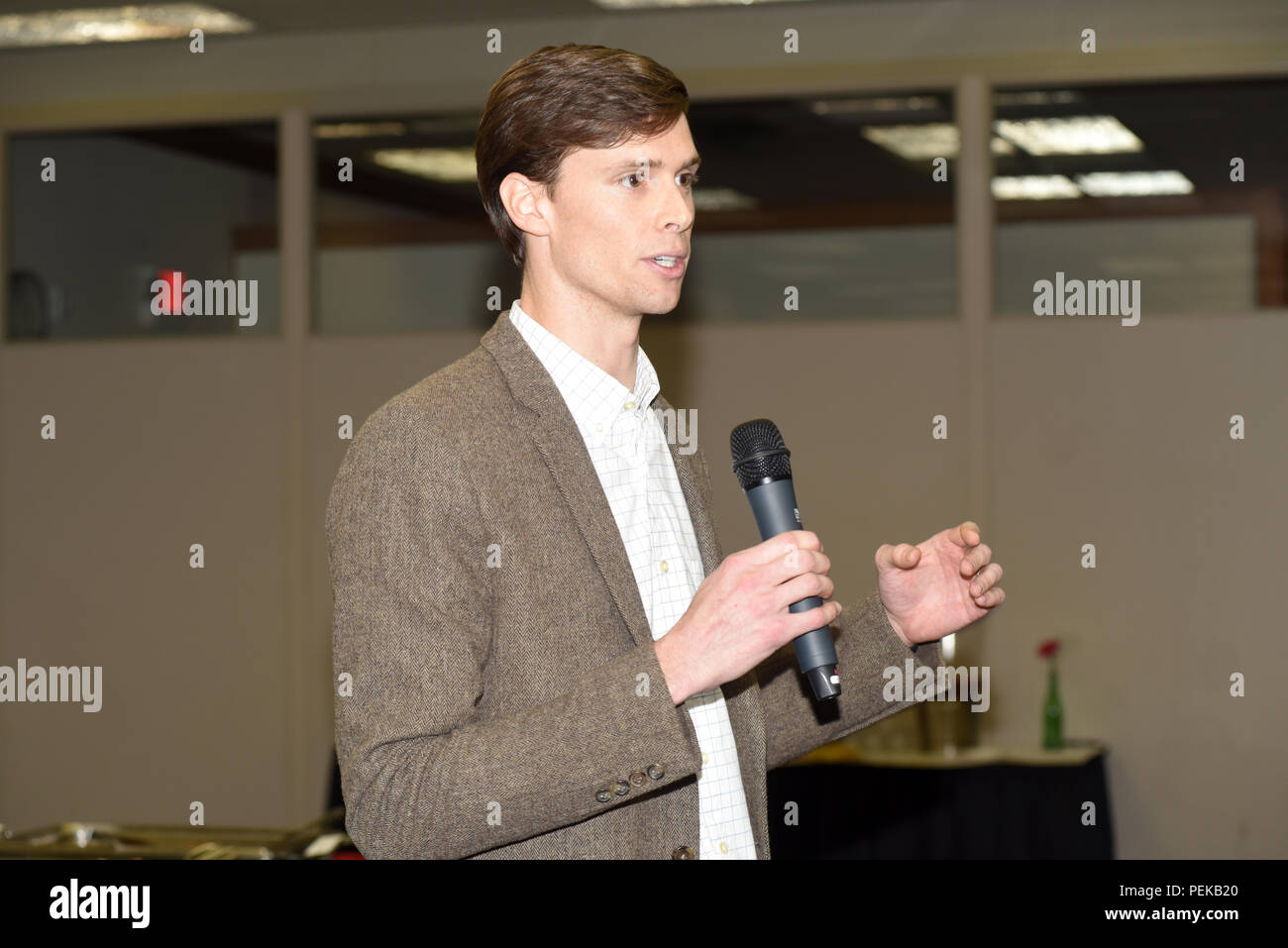 Construction divisions hi-res stock photography and images - Alamy